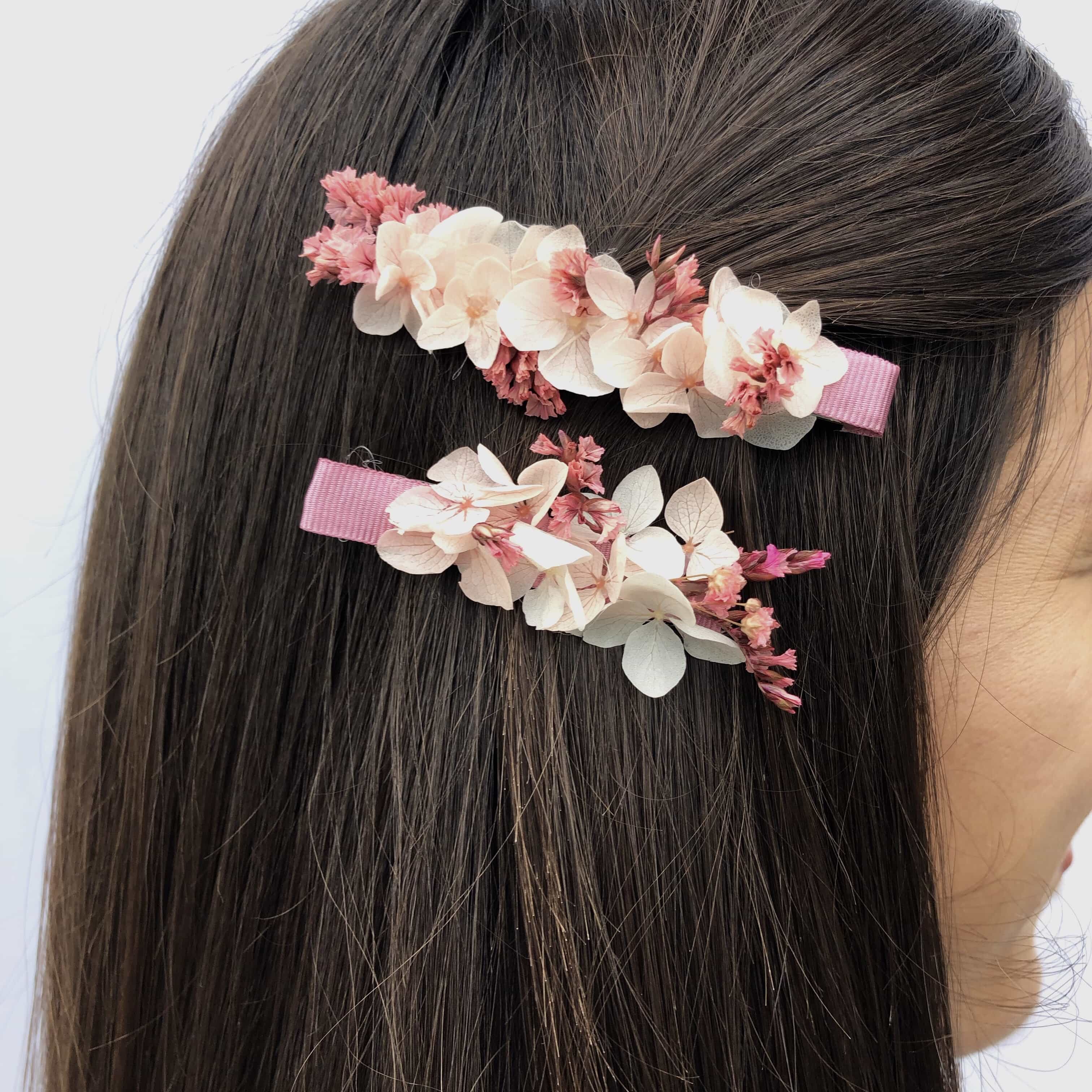 Petite barrette rose en fleurs stabilisées - Les Fleurs Dupont