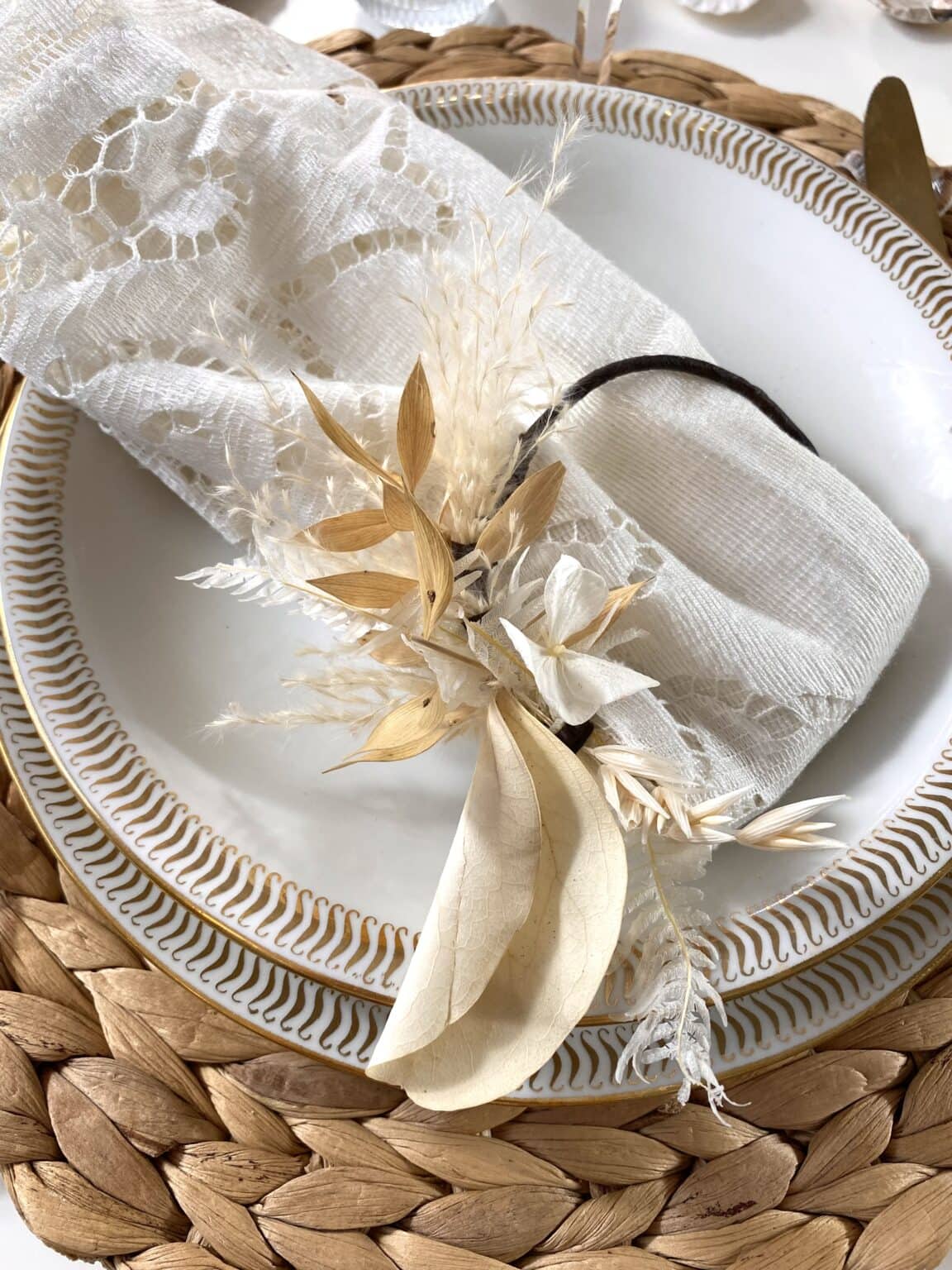 Rond de serviette Crème x10 en fleurs séchées - Les Fleurs Dupont